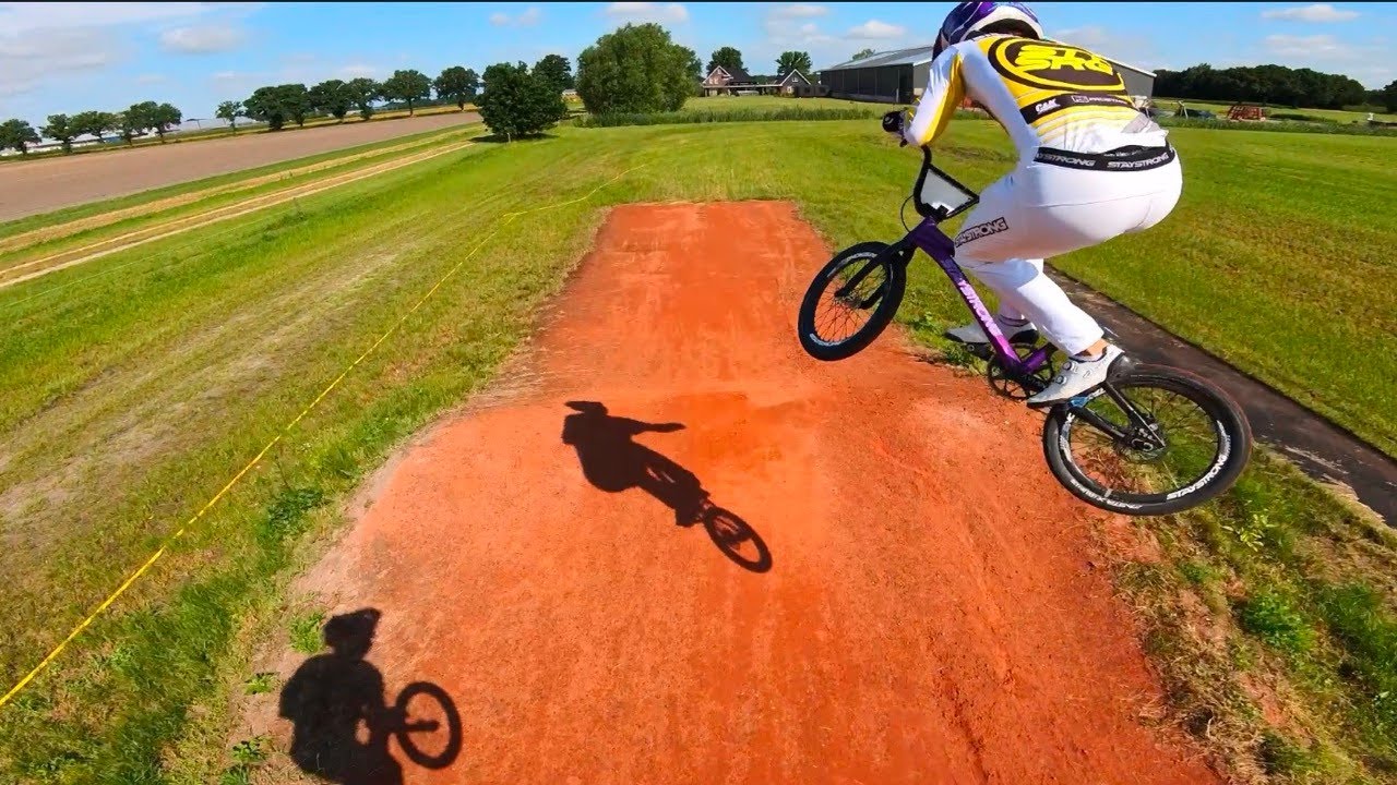 BMX Straight Rhythm Track // Riding & Shaping - YouTube