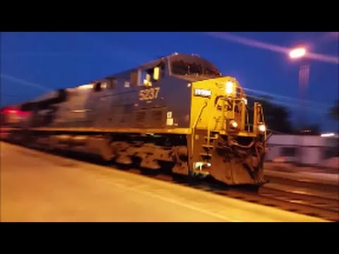 [CSX] 5237 ES40DC Leads Q745-12 With Hard Rocking CARS Through Fayetteville NC - YouTube