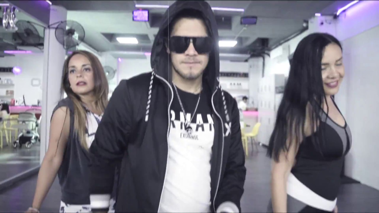 Ambiente - J. Blavin by Cesar James Zumba Cardio Extremo Cancun - YouTube