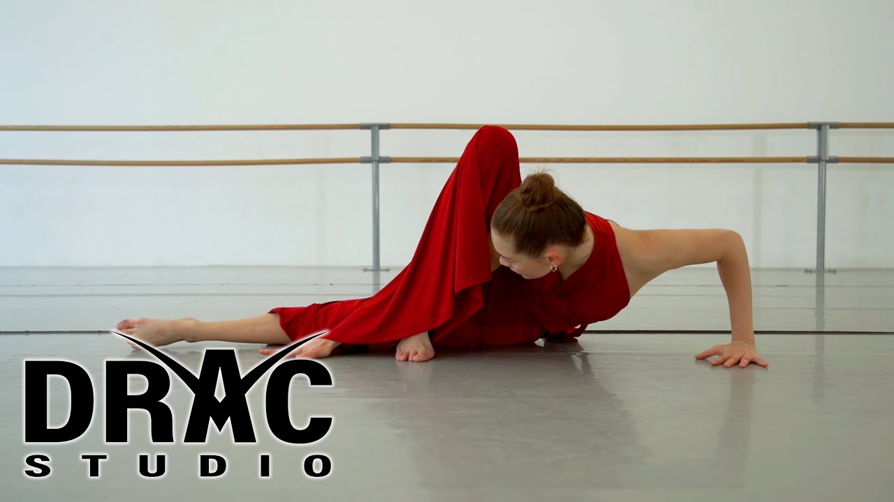 16 | RED DRAGON DANCE - ‘El Abrazo Del Dragon’ Scene | DRAC studio - YouTube