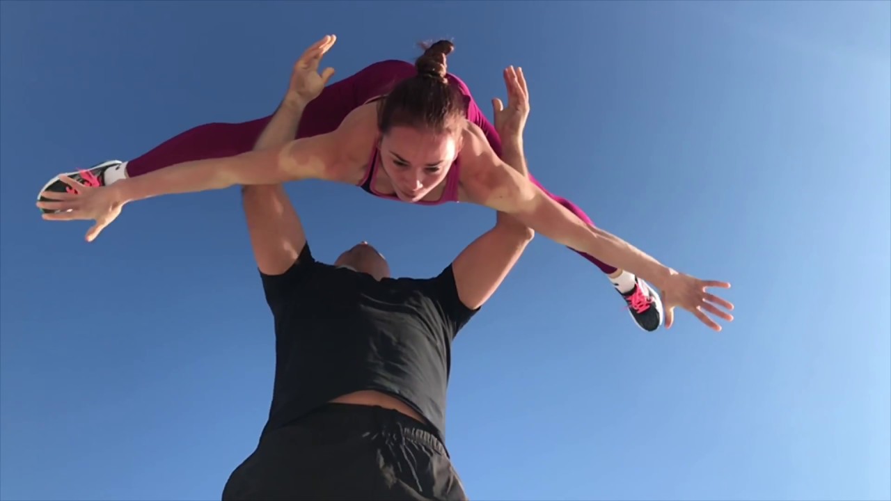 duo acrobatic Skills - YouTube