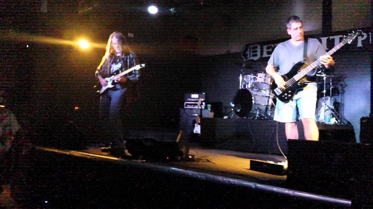 Jim Morris Group - Detroit Pub - 8/14/15 - Satch Boogie/Cliffs of Dover ...