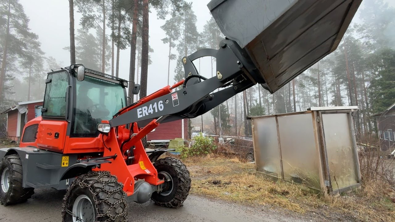 Köp Hjullastare Everun ER416 med skopa och gafflar på Klaravik - YouTube