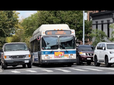 MTA New York City Bus 2011-13 New Flyer Industries C40LF 264 on Route ...