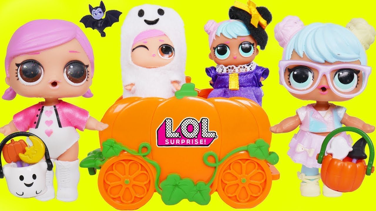 LOL Surprise Dolls Lil Sisters in Pumpkin Car - YouTube
