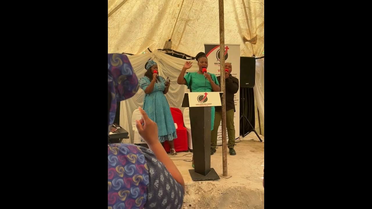 Khangel’umsindisi (Amagama okuhlabelela 51) - YouTube