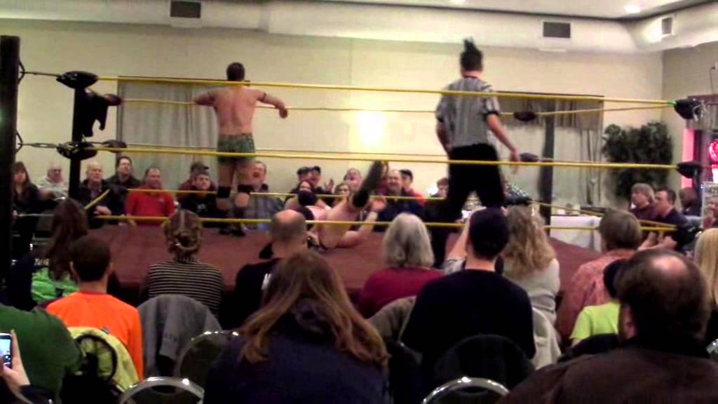 MEW 2-7-15 Kody Rice Vs. "6% Body Fat" Rob James - YouTube
