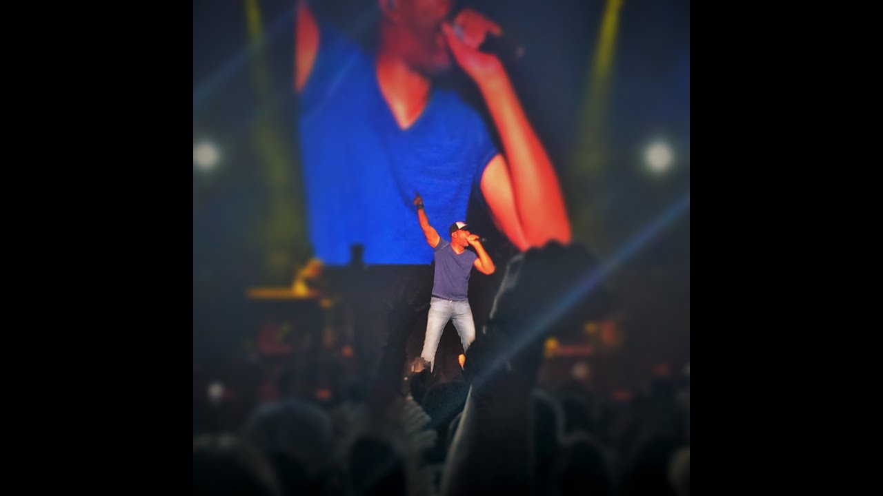 Darius Rucker Live Concert - YouTube