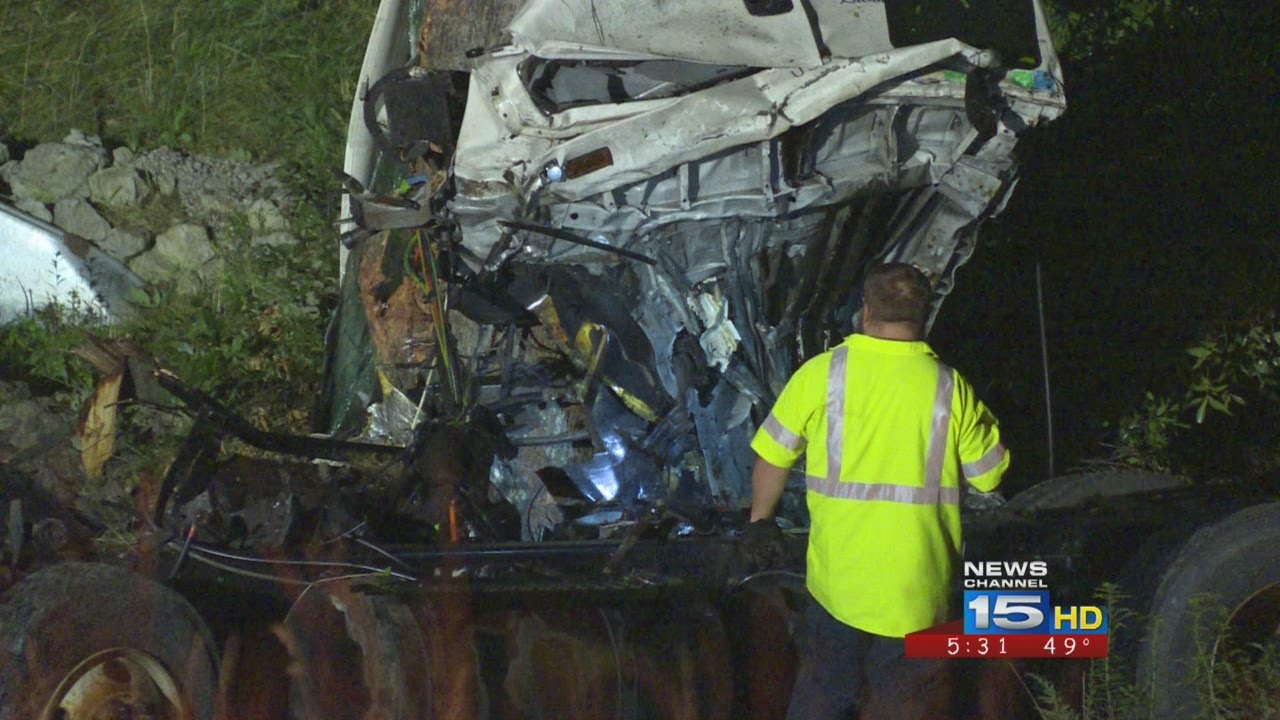 Semi crashes into tree - YouTube