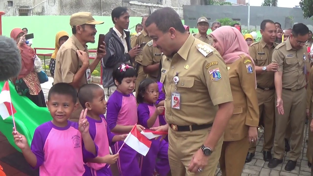 SATPOL PP JAKARTA TIMUR PENGAMANAN PERESMIAN RPTRA BUNGA RAMPAI - YouTube