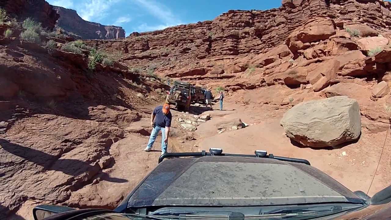 Lockhart Basin Canyon Obstacle - YouTube
