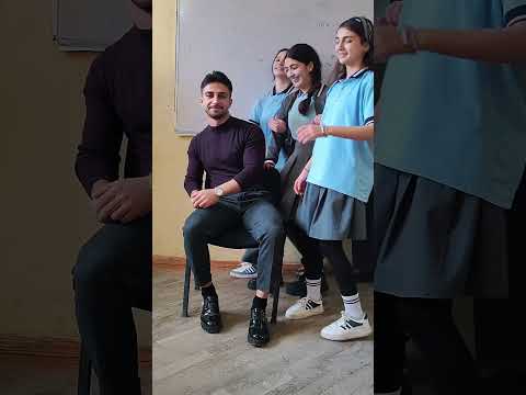 Bu həyatda oğlanların ipini çəkmək çətin olur. 😄