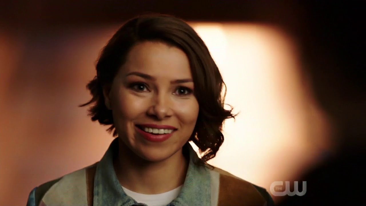 Sherloque Faces alimony The Flash s05e13 - YouTube