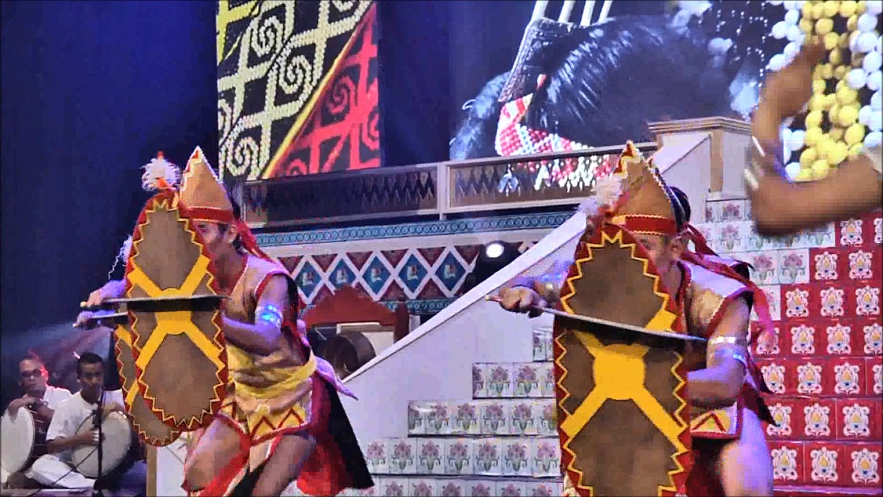 Tari Totokne Pangalima (Etnik Salako) - YouTube