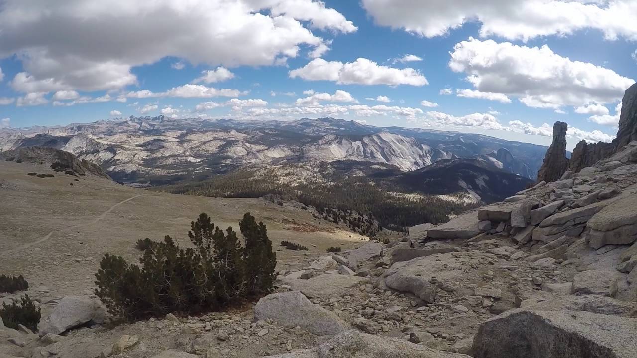 Ascending Mt. Hammond, Yosemite trekking - YouTube