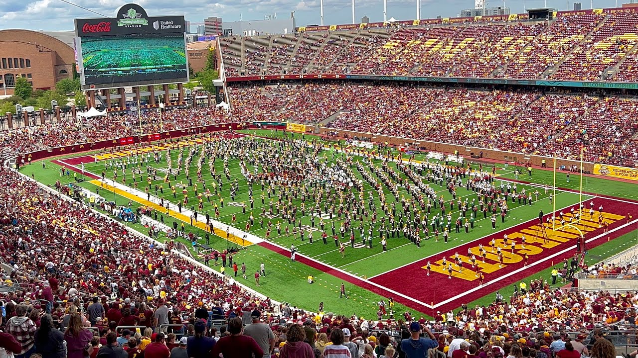 🏟️360 View Around Upper Concourse at University of Minnesota Huntington ...