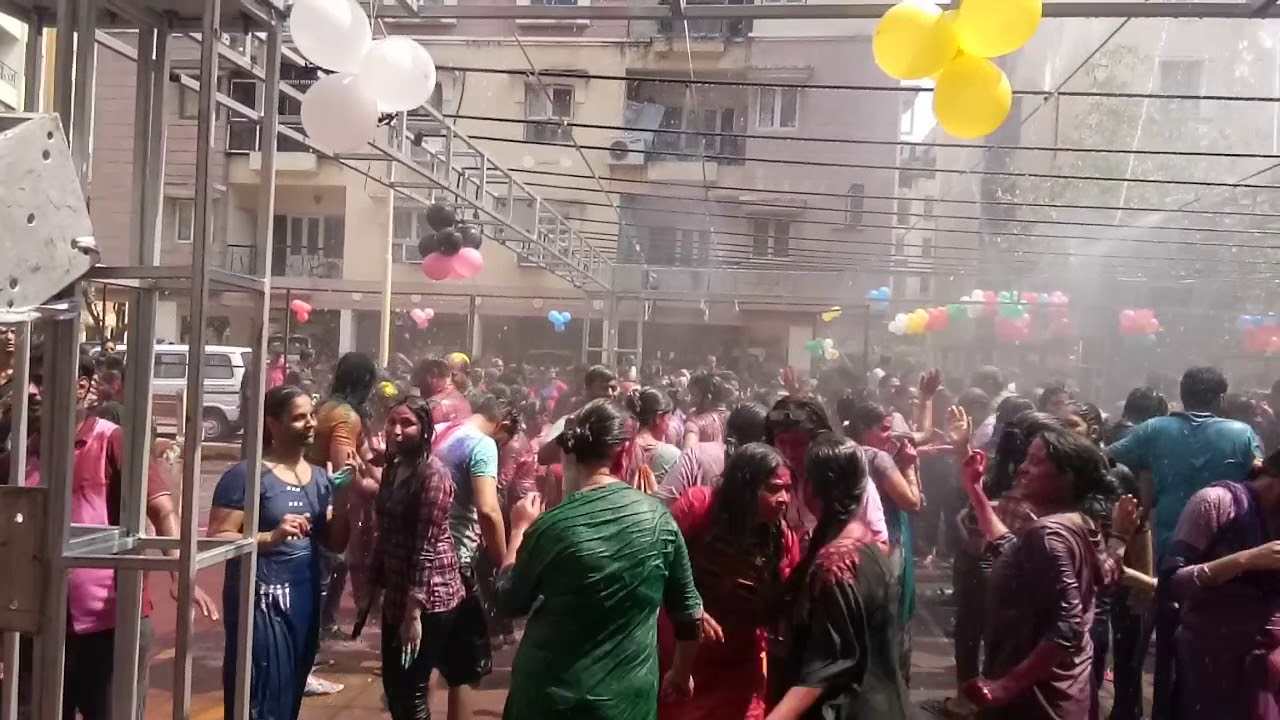 Indore holi - YouTube