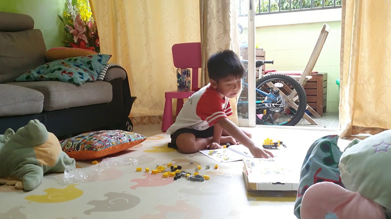 Safari Park STEM heroes build a Gorilla - YouTube