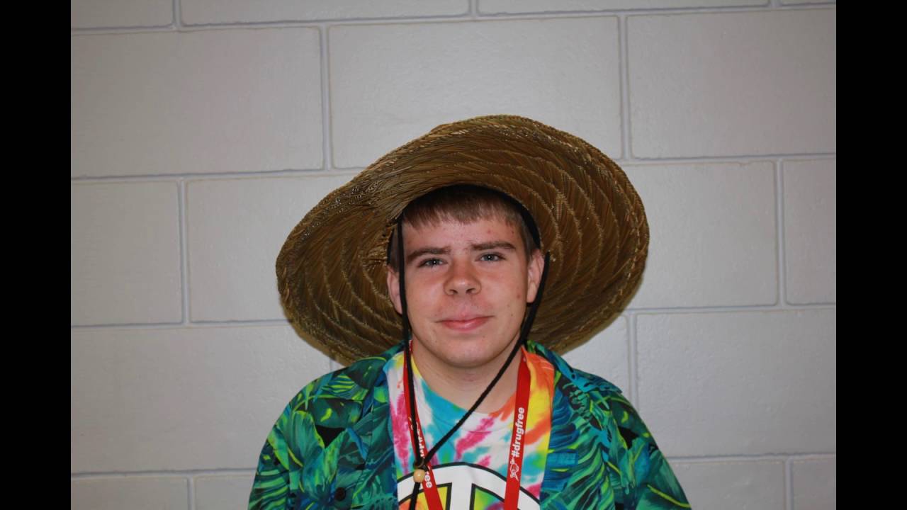Tacky Tourist Day - YouTube