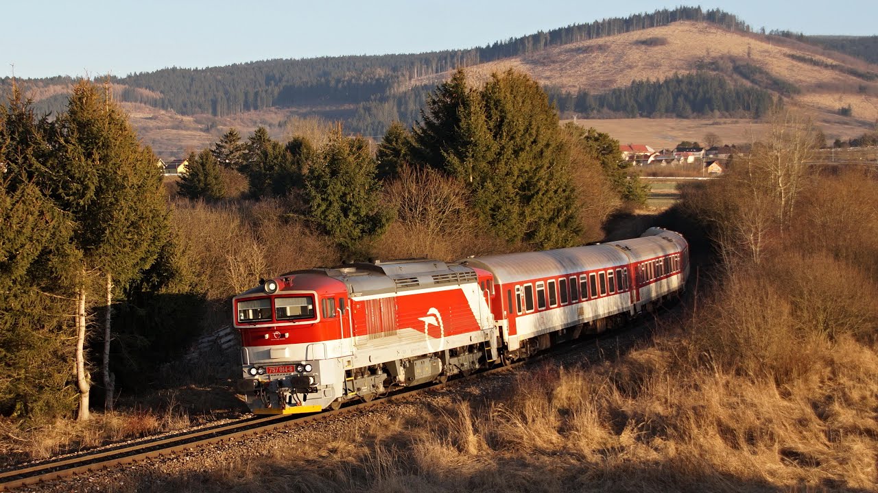 Rýchliky Fatran vedené Okuliarnikmi v turčianskej kotline #train #vlaky ...