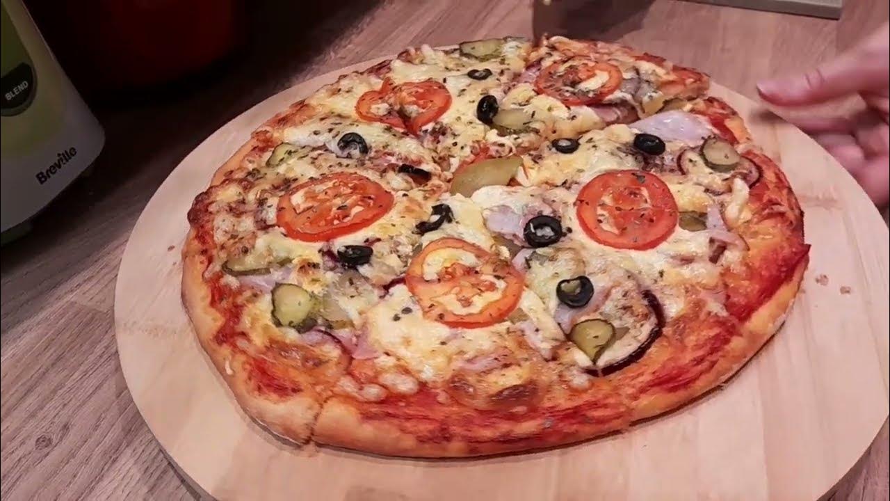 Best Homemade Pizza / Pizza Dough Recipe - YouTube