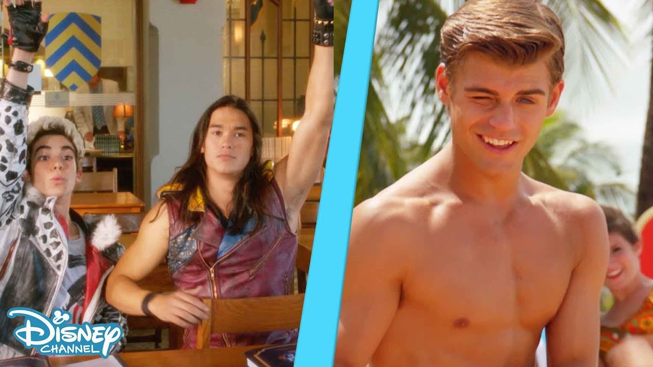 STARTS 18th APRIL! 🎬| Disney Holiday Movies | Disney Channel Africa ...