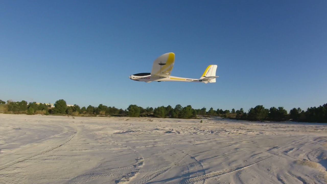 Volantex RC Phoenix 1600 flaperon test = near crash! 👎 - YouTube