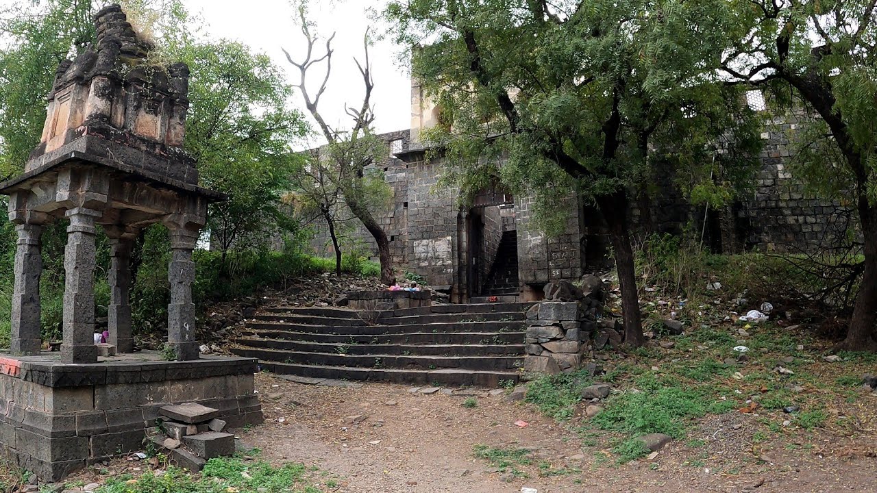 फलटण मधील ऐतिहासिक प्राचीन मंदिर | Ep 02 Rajale | Pune To Phaltan | # ...