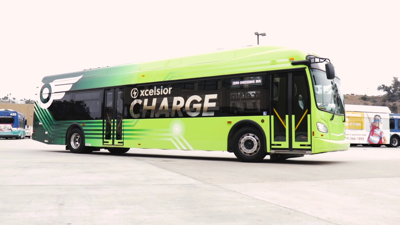 Electric Bus Demo: New Flyer, Xcelsior CHARGE™ - YouTube