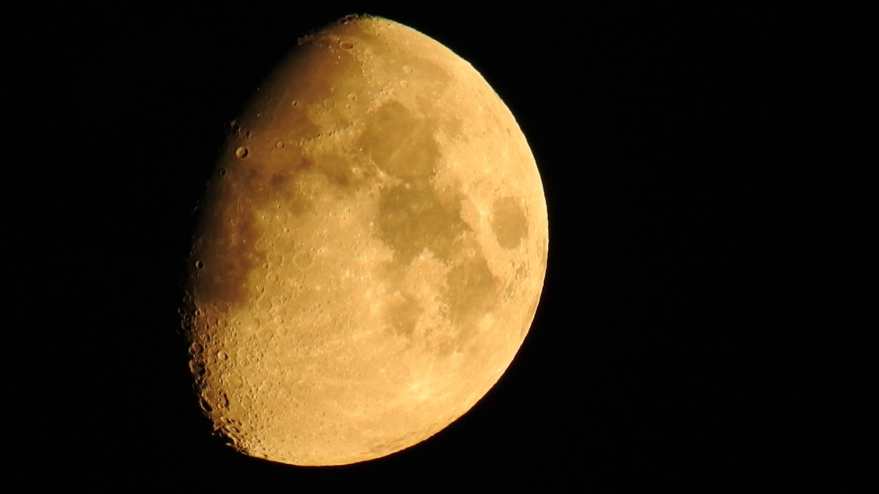 20190711T2350 x83 moon 76.7% - YouTube