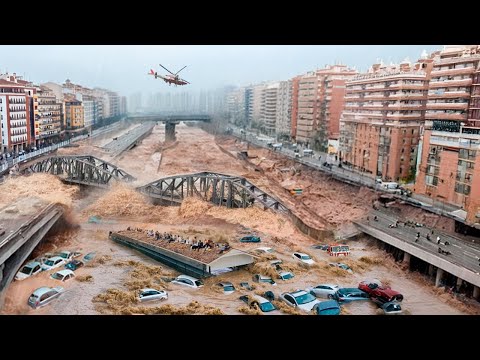 Mass Evacuation in Spain! Flash Flooding in Murcia and Valencia Turns Streets into Rivers