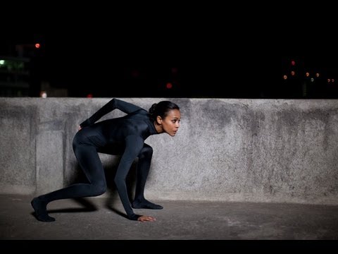 Zoe Saldana in Tight Black Spandex Catsuit [HD:720p:Slow-Motion]