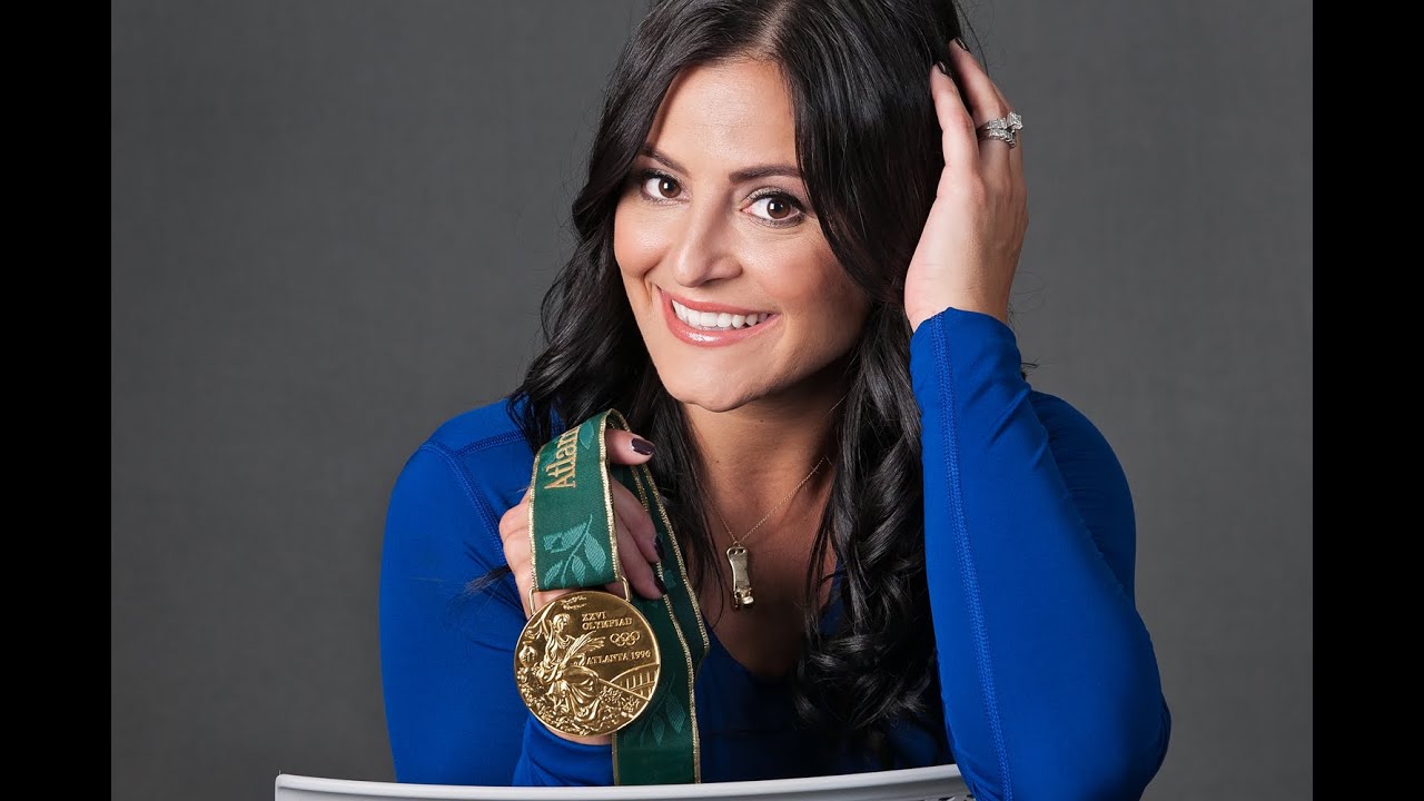 Gold Medalist Dominique Moceanu – One World Day Grand Marshal - YouTube