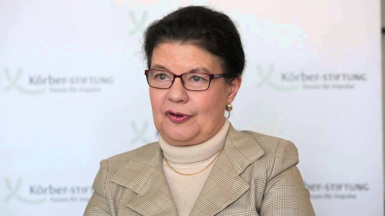 Soziale Nachhaltigkeit in Finnland: Politischer Mittag mit Liisa-Maria ...