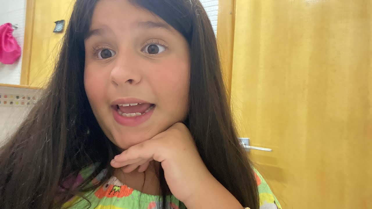 Esconde com Ayla - YouTube