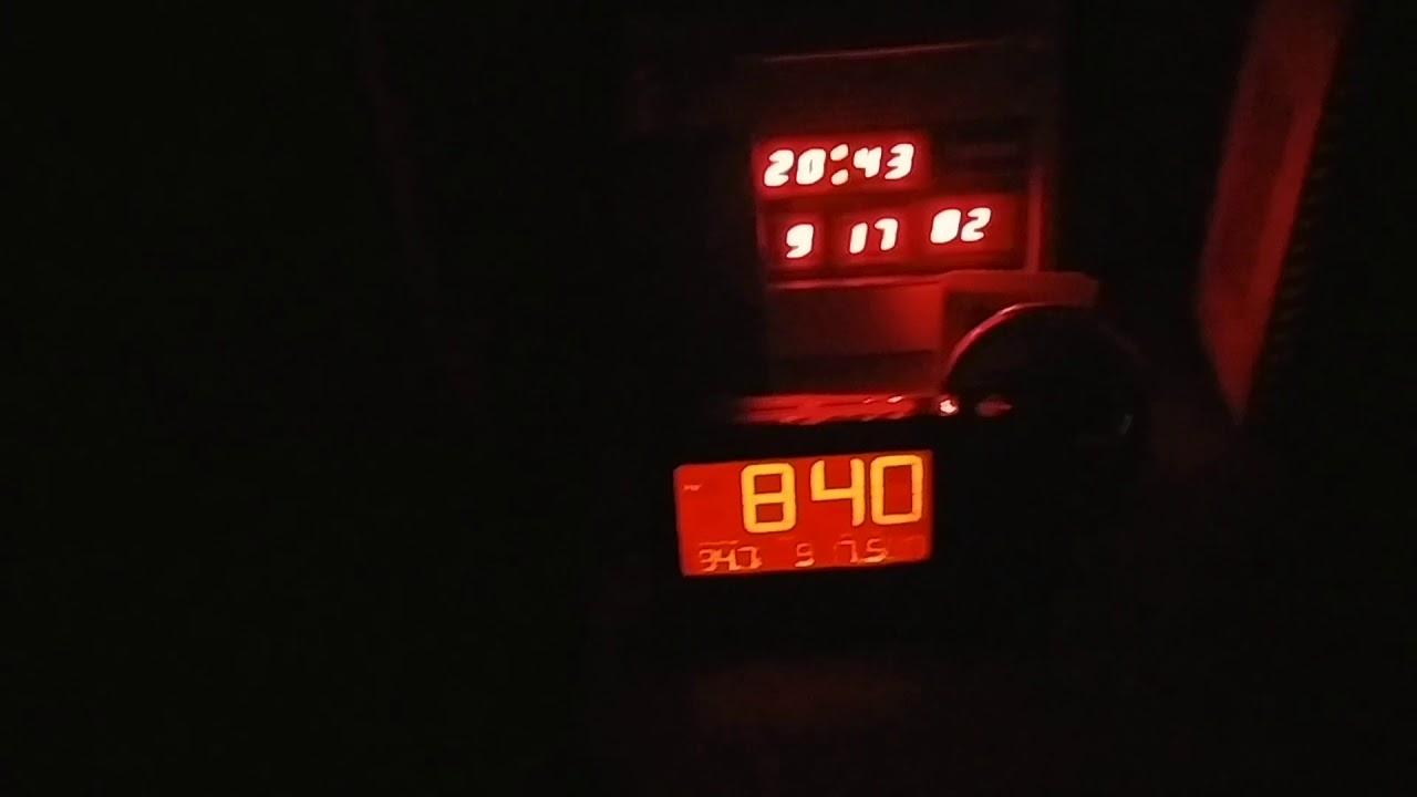Projection clock from radioshack - YouTube