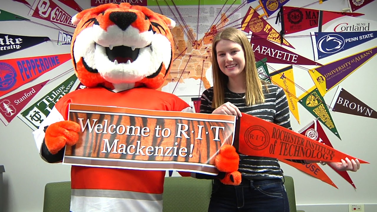 Ritchie Delivers Good News - YouTube