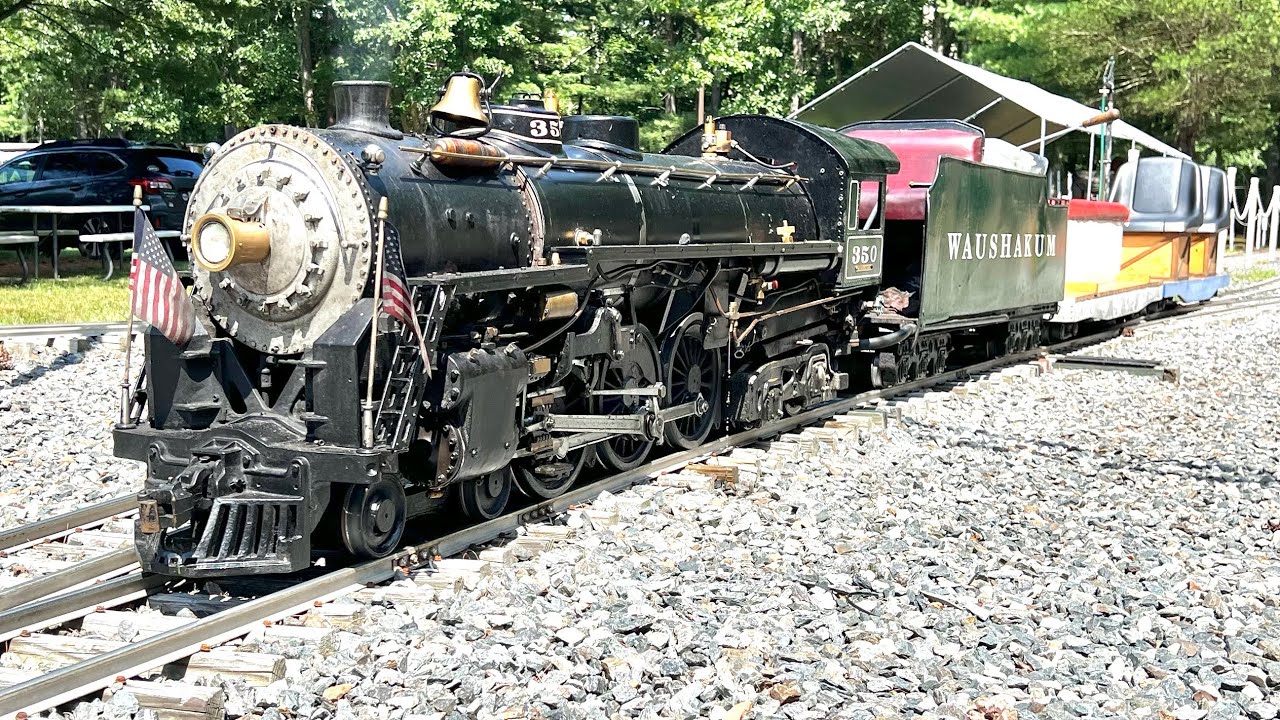 Operating an AMAZING 4-6-4 Hudson live steam locomotive. - YouTube