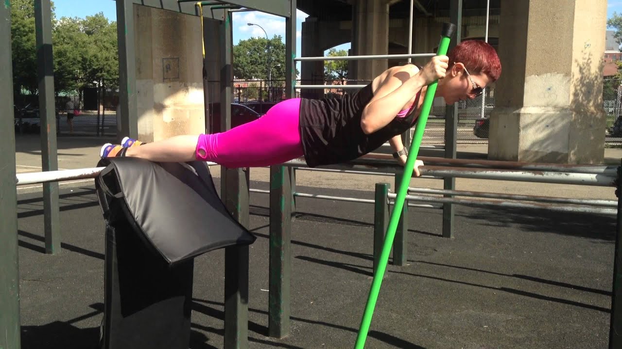 Zejax one arm suspended push-ups with Alla - YouTube