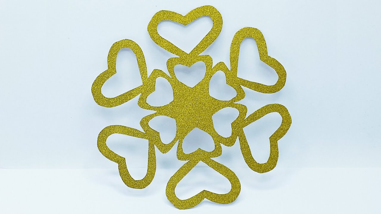 Christmas Snowflakes - Paper Snowflake Design - Heart Shaped Snowflake ...