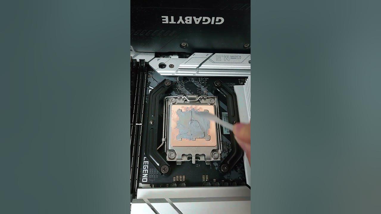 MK-04C AM5 CPUガードプレート AMD AM5 CPU用の純銅製ガードプレートです😄はみ出ると面倒な事になりやすいAM5 CPUのグリスが塗りやすくなります - YouTube