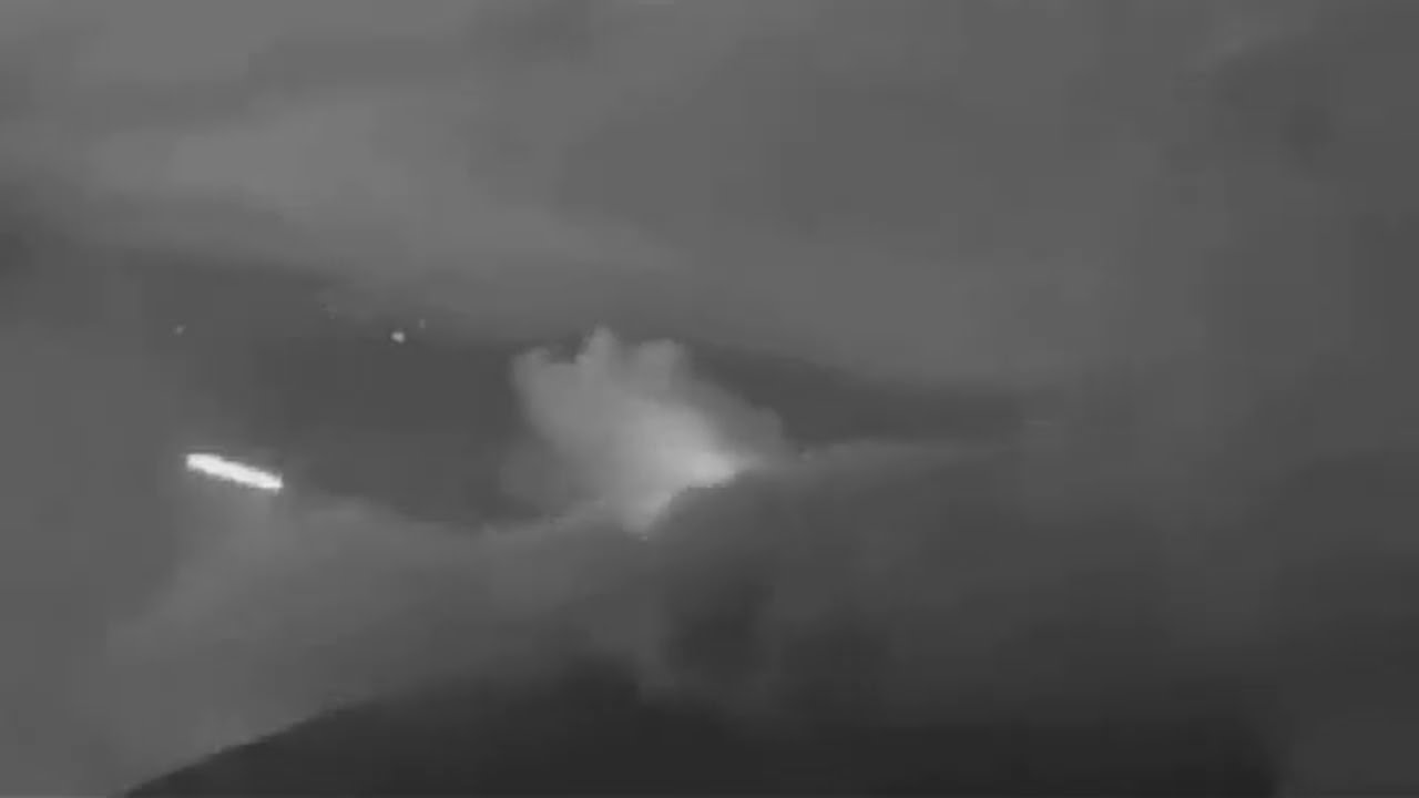 UFO Sighted Over Popocatépetl, Volcano, Mexico ( May 2, 2021 ) - YouTube