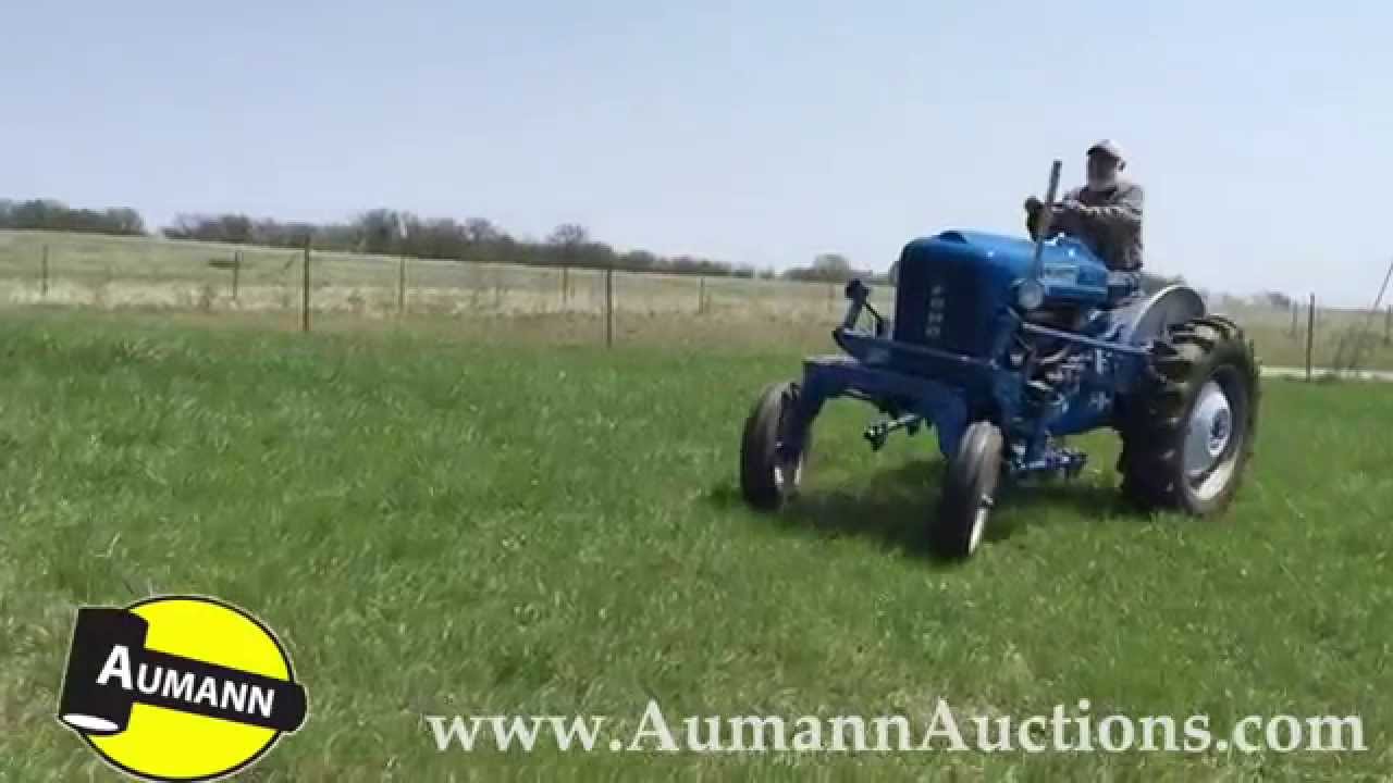 Ford Model 2000 Offset Tractor - Aumann Auctions - YouTube