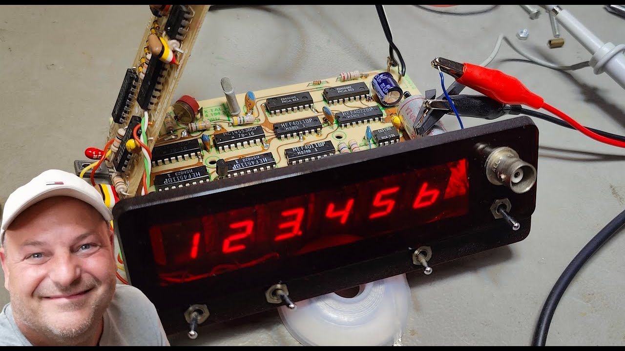 Jan Soelberg 18460 C-MOS frequency counter kit 1980 test teardown - YouTube