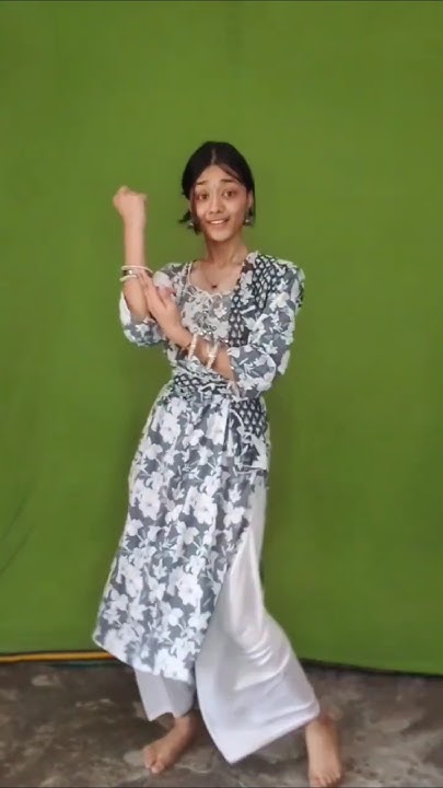 Ambarsariya Vibes 💫 | Graceful Dance Performance 💃 | #shorts #trending - YouTube