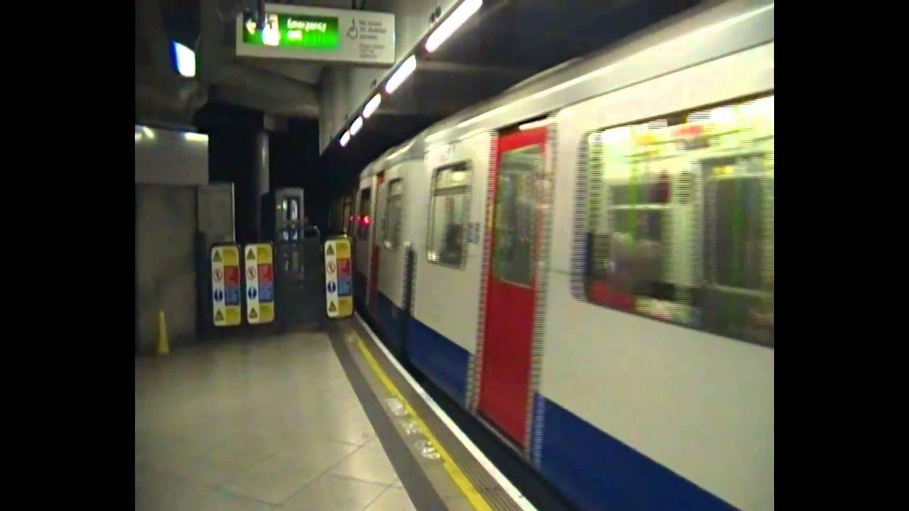 London Underground D78 & C69 Stock At Westminster (9th December 2011 ...
