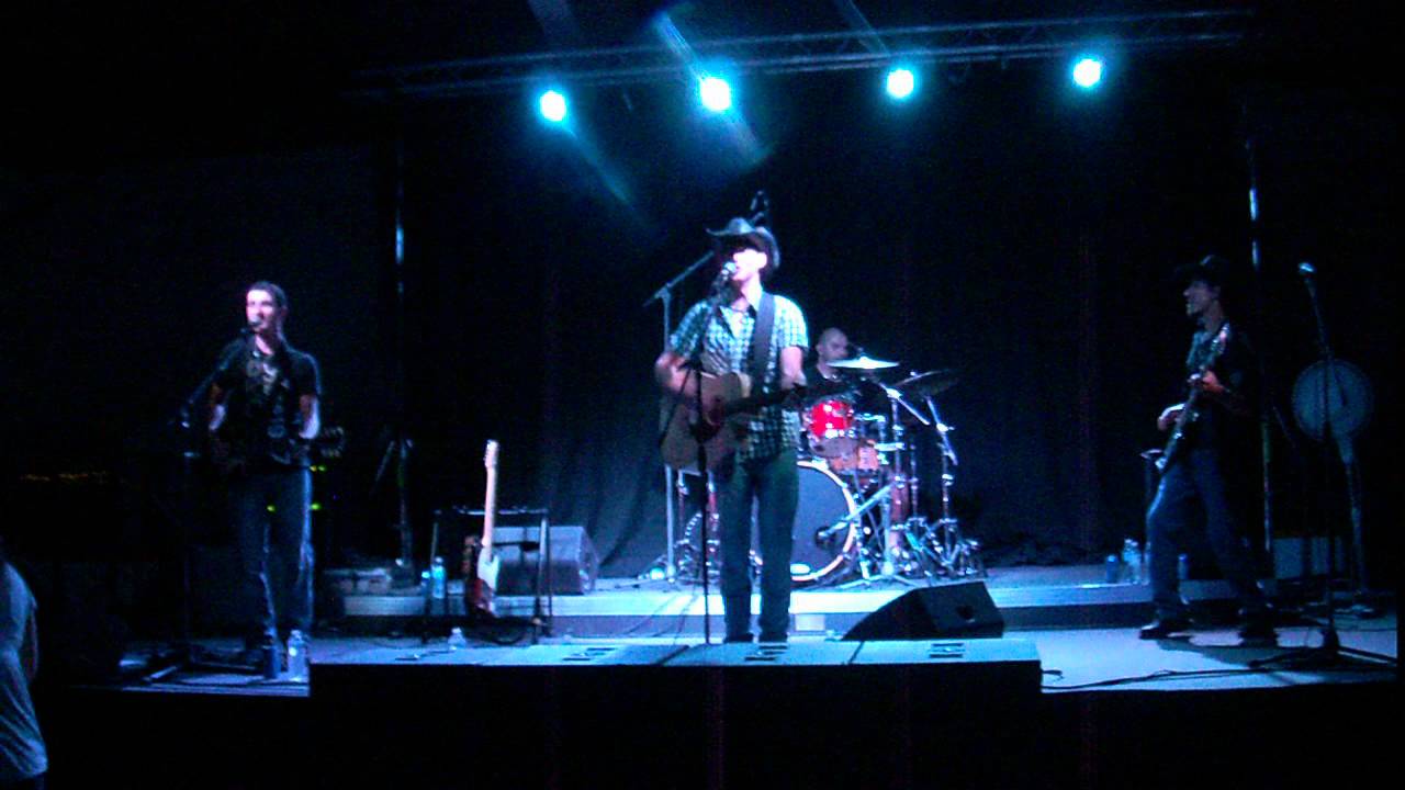 Southern Drive Performs She Brings The Beer - YouTube