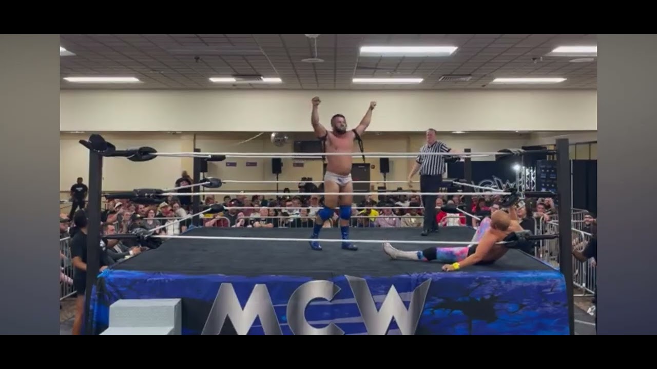 Reggie Collins vs Alec Odin MCW Pro Wrestling 10-11-25 - YouTube
