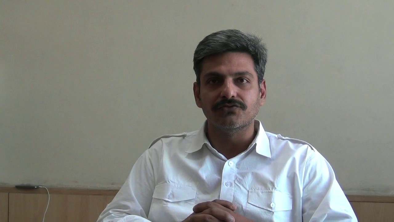 Behaviour change communication in SBM-G by Nipun Vinayak (Hindi) - YouTube