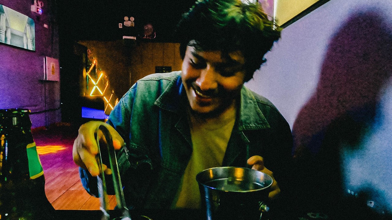 Recorriendo Bares en Lima: Una Noche UNDERGROUND de Ruido y Caos Vlog #10 - YouTube